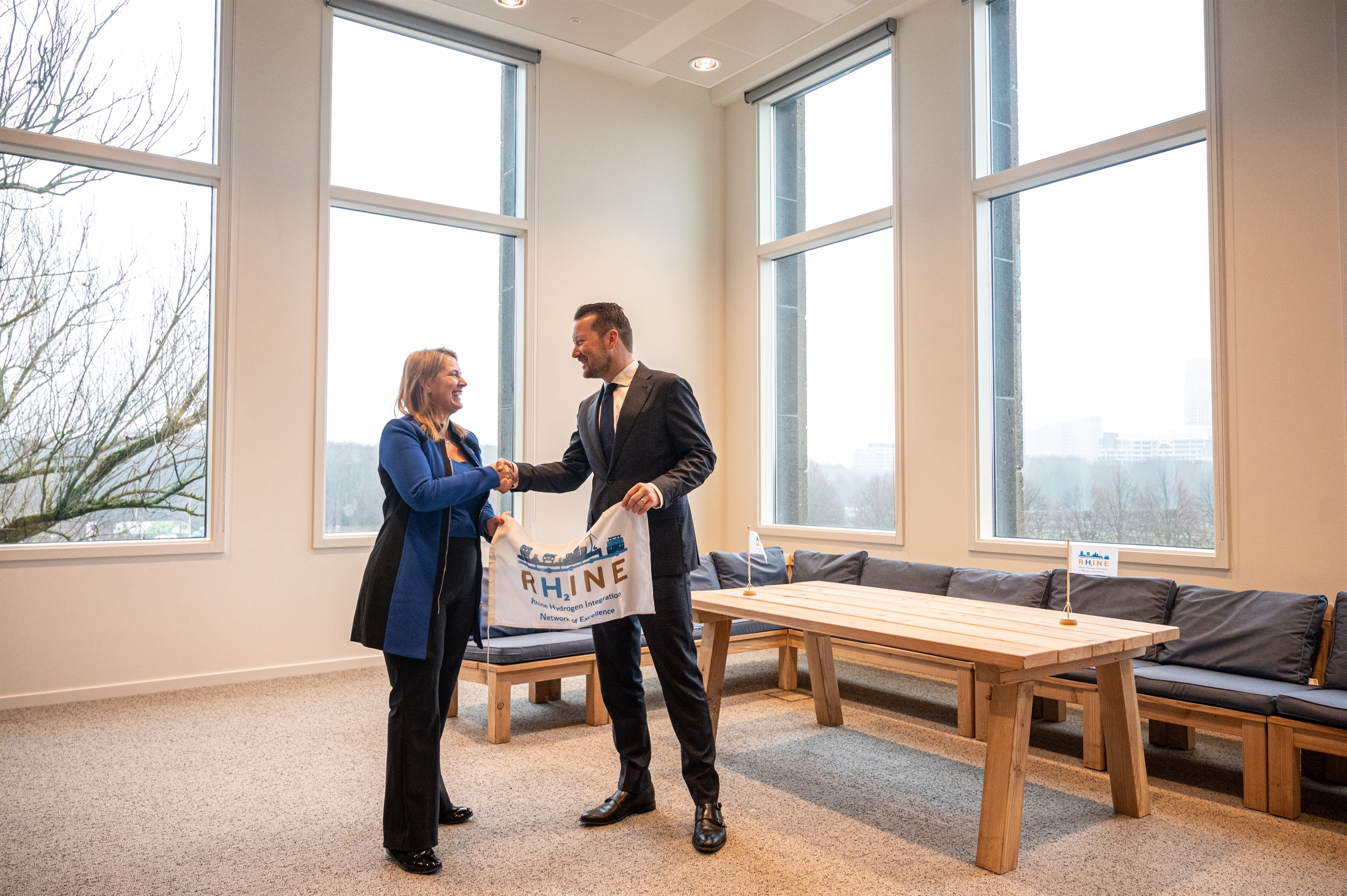 Symposium grenzeloze ondermijning | Grenspost Düsseldorf